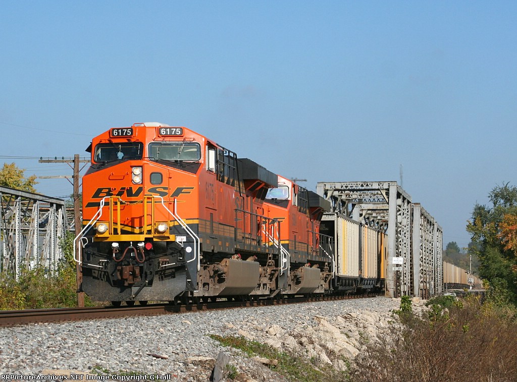 BNSF 6175